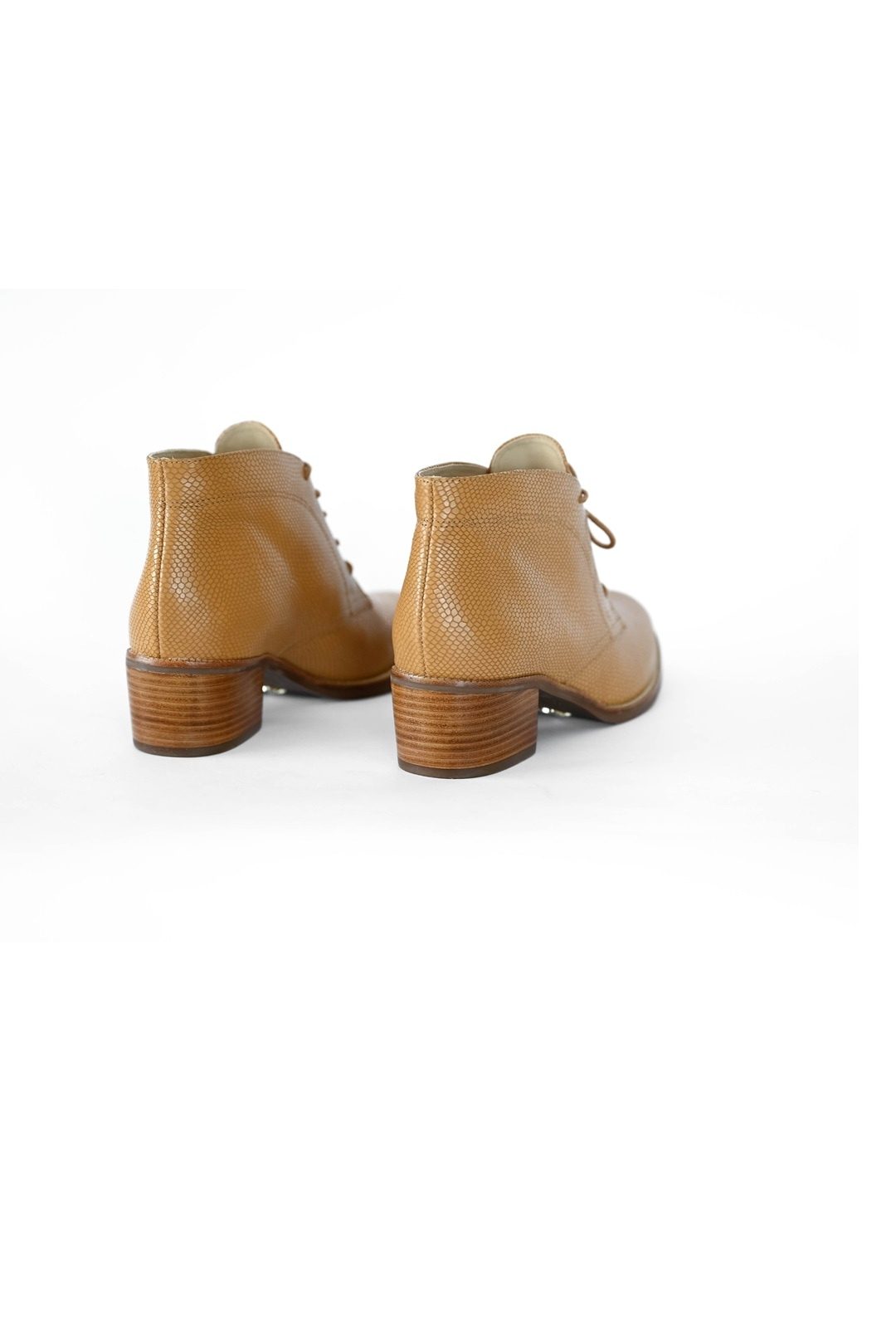 BOTA MEME TEXTURED CAMEL - Cherie - Tienda Online